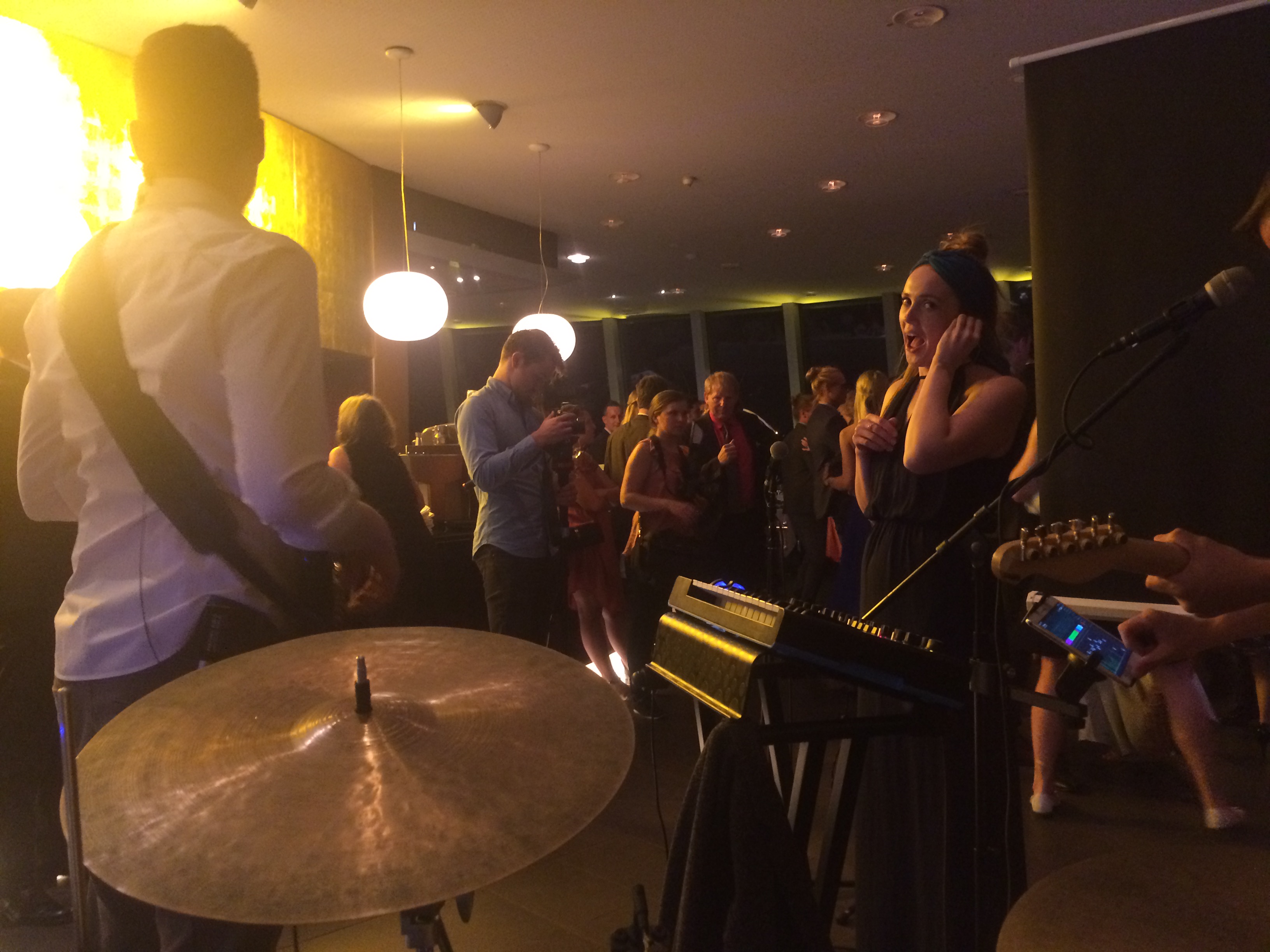 Delicious Band Köln Hochzeitsband kurz vor dem Auftritt | Delicious Band