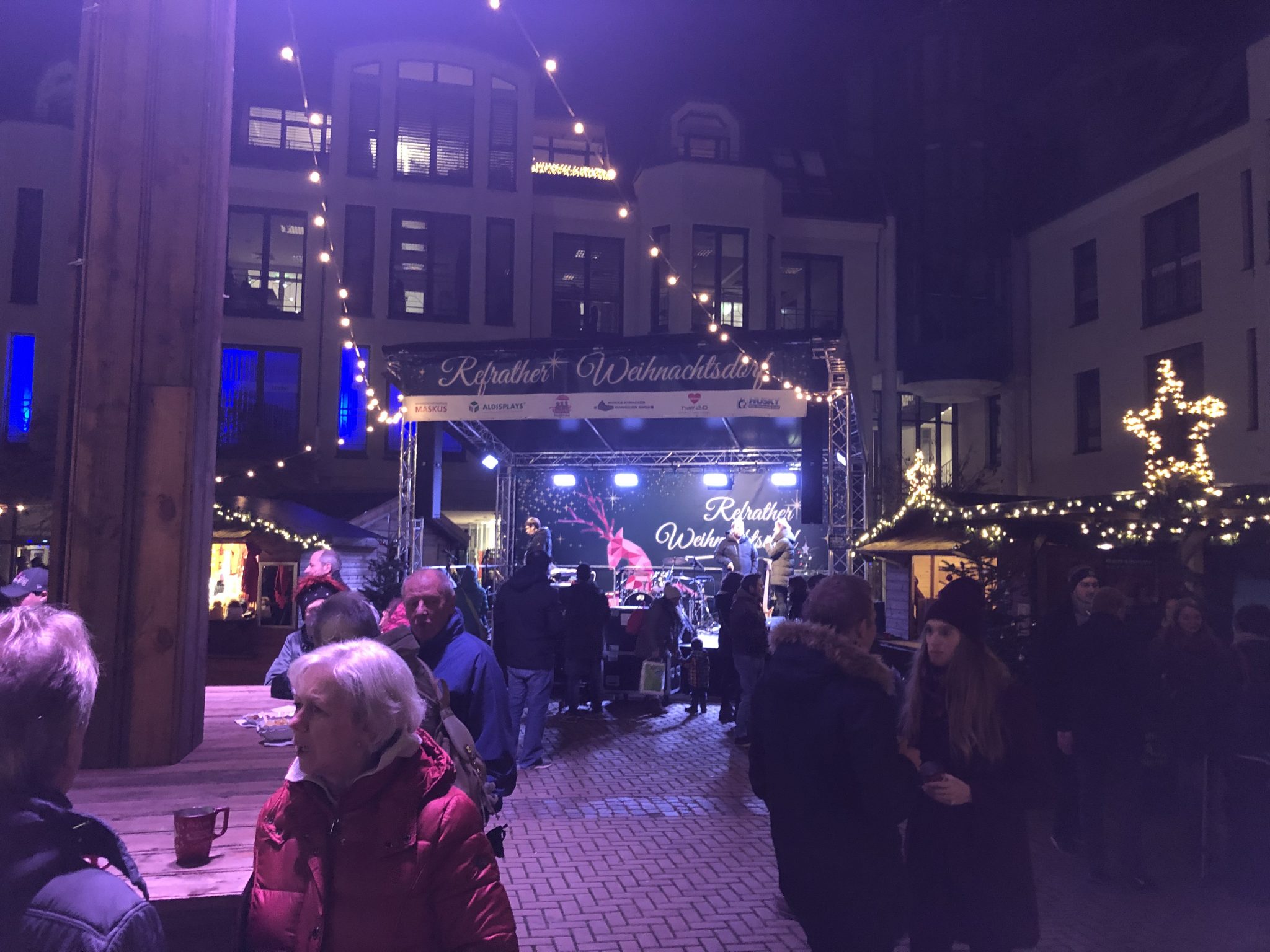 Partyband Delicious auf dem Weihnachtsmarkt | Delicious Band